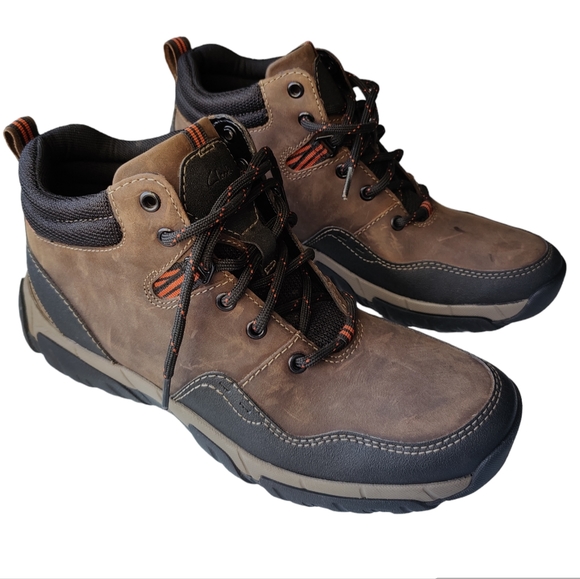 Clarks | Shoes | Clarks Mens Walbeck Top Chukka Boot Size 9 | Poshmark